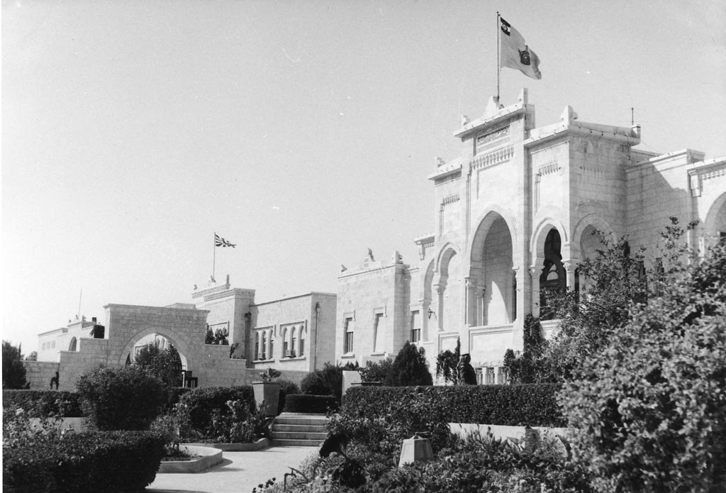 جولة سياحية لأشهر القصور الملكية الأردنية قبل فاف الأمير الحسين - مجلة هي