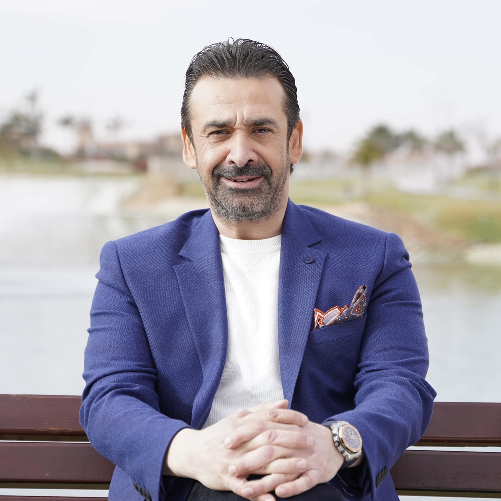 كريم عبد العزيز يشوق الجمهور لفيلم "الفيل الأزرق 3" ويجتمع مع أحمد عز ...