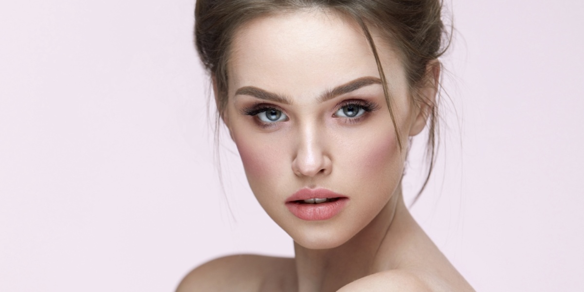 3 طرق للحصول على خدود وردية طبيعياً - مجلة هي