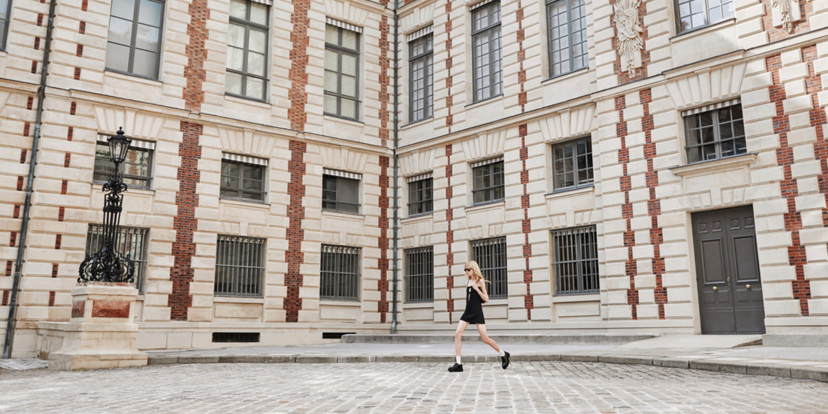 إطلاق LA COLLECTION DE LA BIBLIOTHÈQUE NATIONALE من Celine لربيع وصيف ...