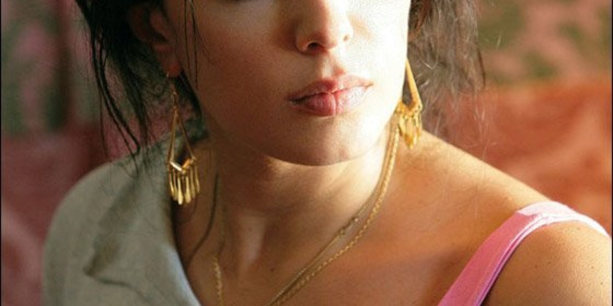 10 صورللمخرجات العرب.. قصص حب مثيرة للجدل وجمال ينافس النجمات! - مجلة هي