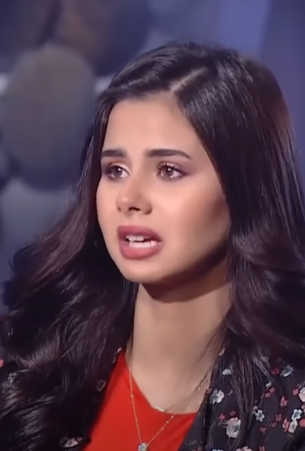 منة عرفة مجلة هي