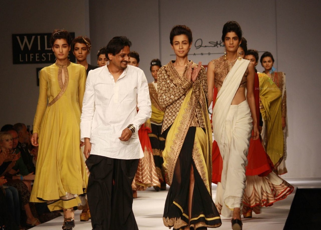 أسبوع دلهي للموضة: الهند تتألق - مجلة هي
