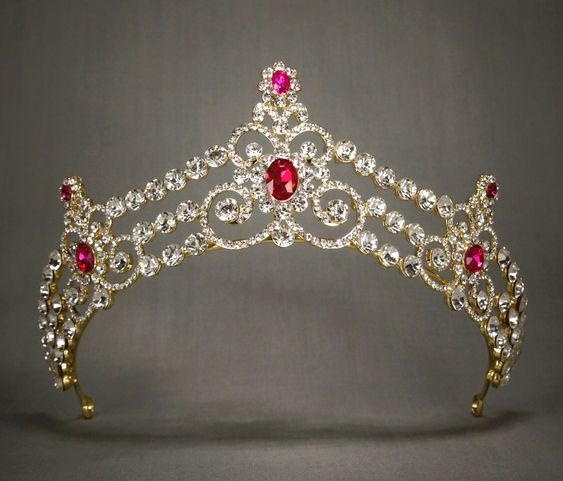 ما هي قصة تاج Mellerio Ruby Parure Tiara للملكة ماكسيما؟ - مجلة هي