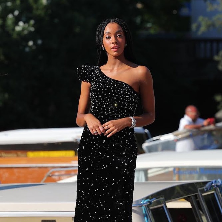 تألق علامات مجوهرات إيطالية في مهرجان البندقية السينمائي 2022 - مجلة هي