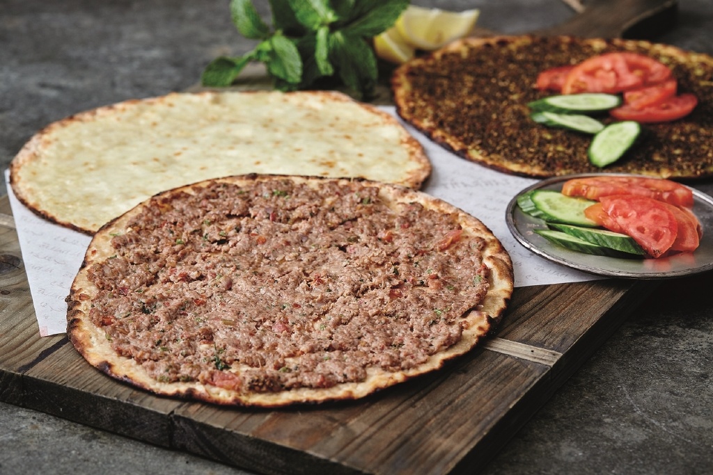 من الحلاب إلى المائدة: عبق التراث اللبناني الشهي - مجلة هي