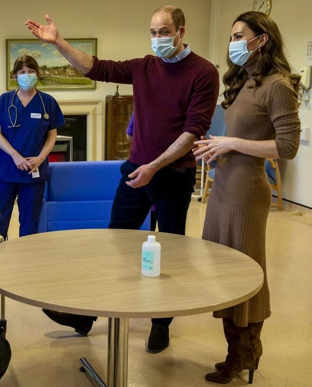 دوقة ودوقة كمبريدج يزوران مستشفى Clitheroe Community Hospital - مجلة هي