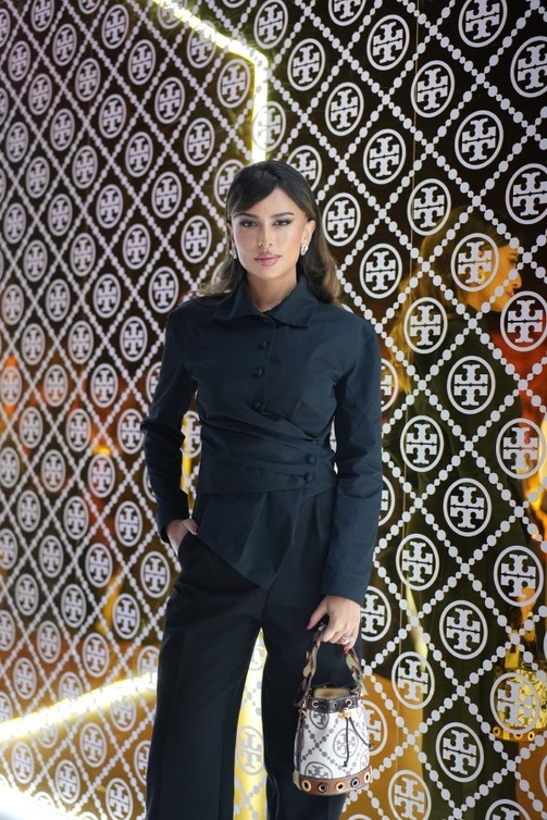 توري بورش تحتفي بحرف 'تي' المميز في الرياض بتصميم متفرد - مجلة هي